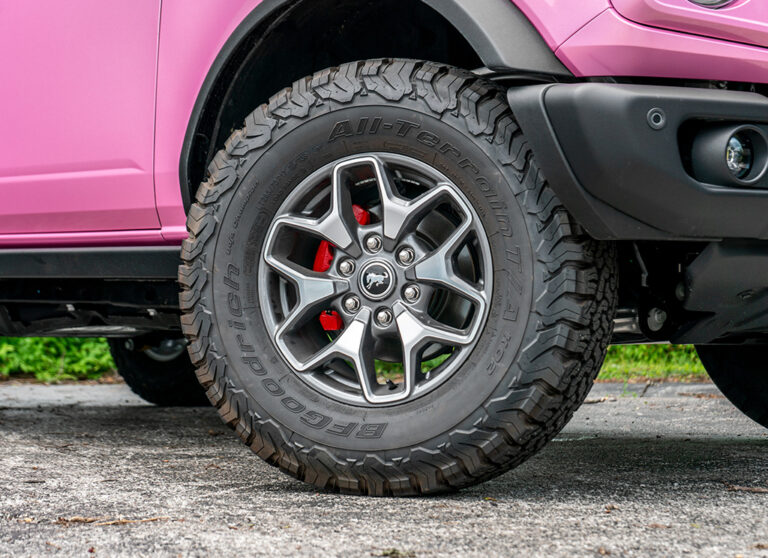 Iridescent Pink 2023 Ford Bronco Custom Build – VIP Auto Accessories Blog