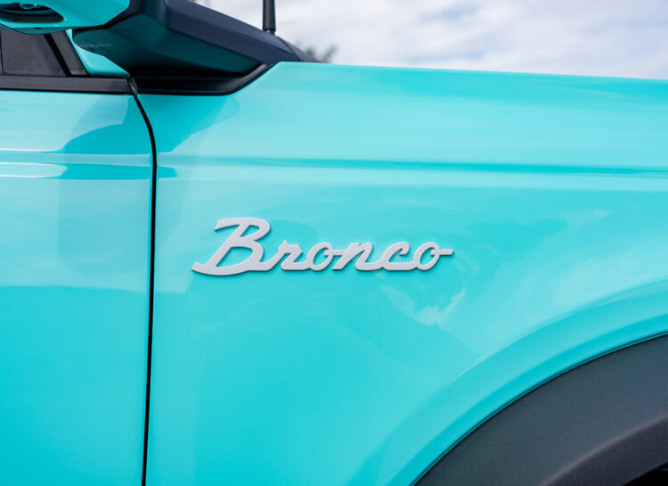 Building a Tiffany Blue and White 2024 Ford Bronco – VIP Auto ...